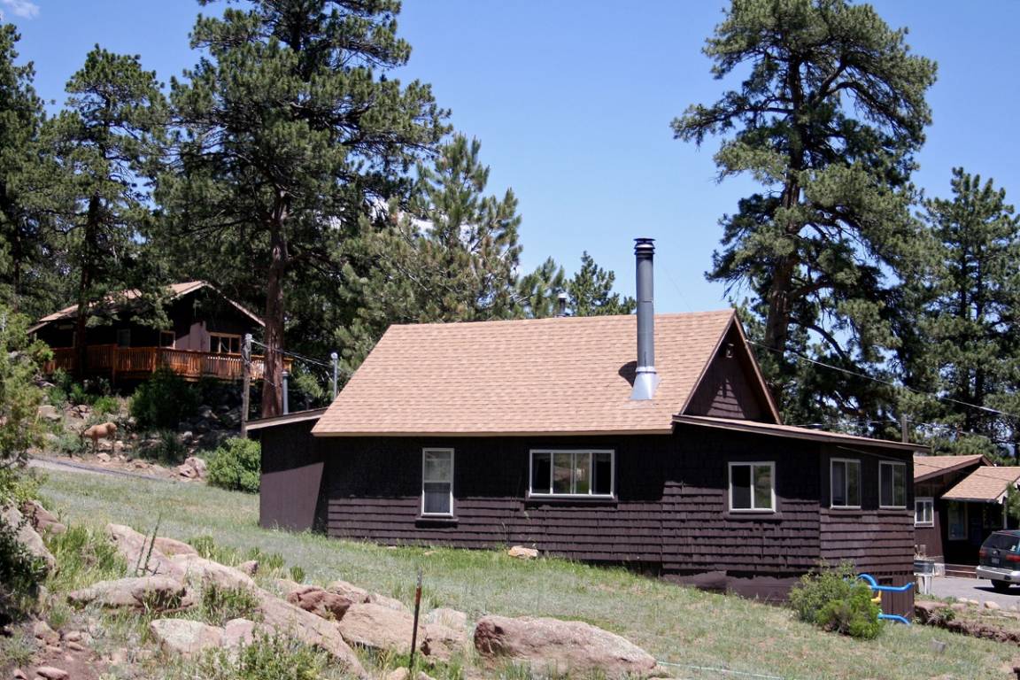 Cabin ∙ 2 Bedrooms ∙ 6 Guests - Bear Lake