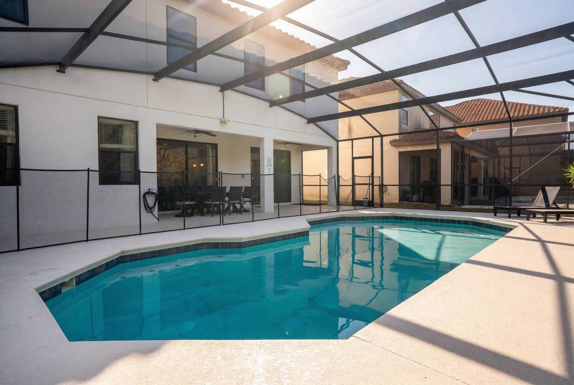 334 M² Apartment ∙ 6 Bedrooms ∙ 20 Guests - Kissimmee, FL