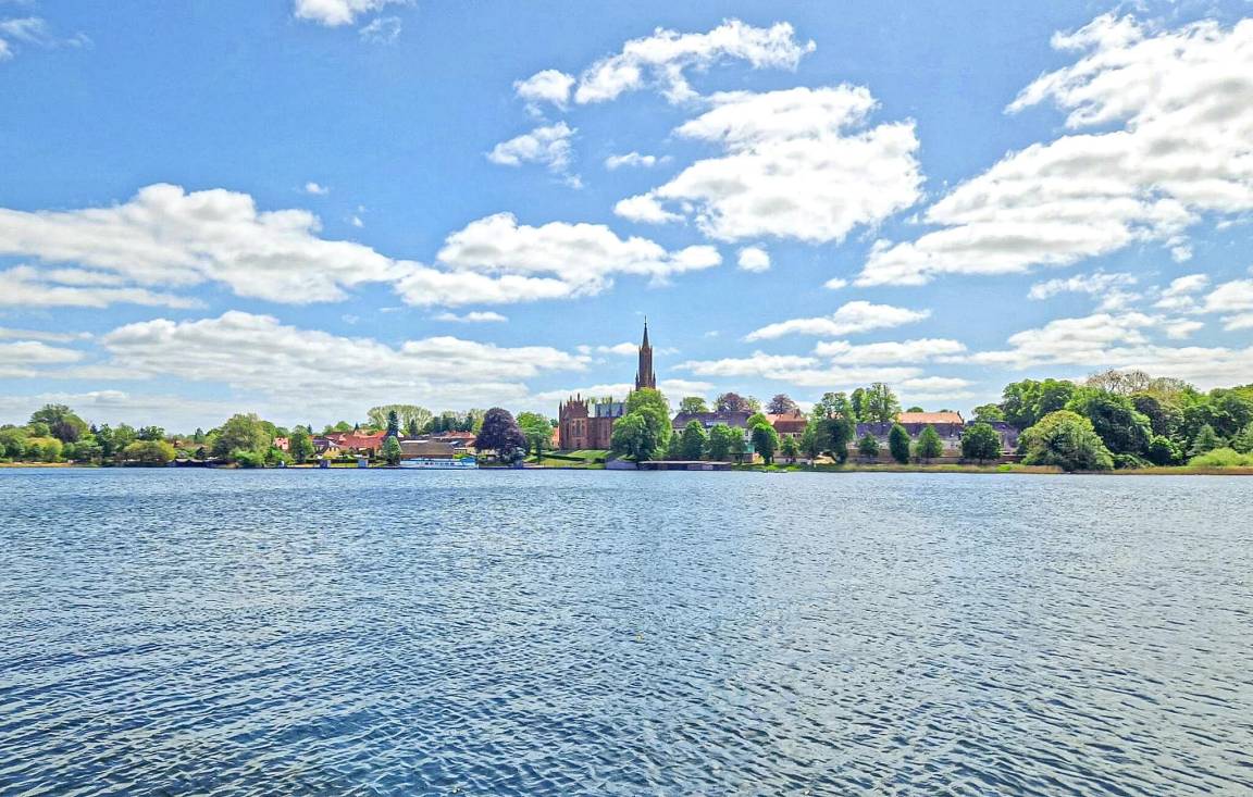80 M² Ferienwohnung ∙ 3 Gäste - Malchow