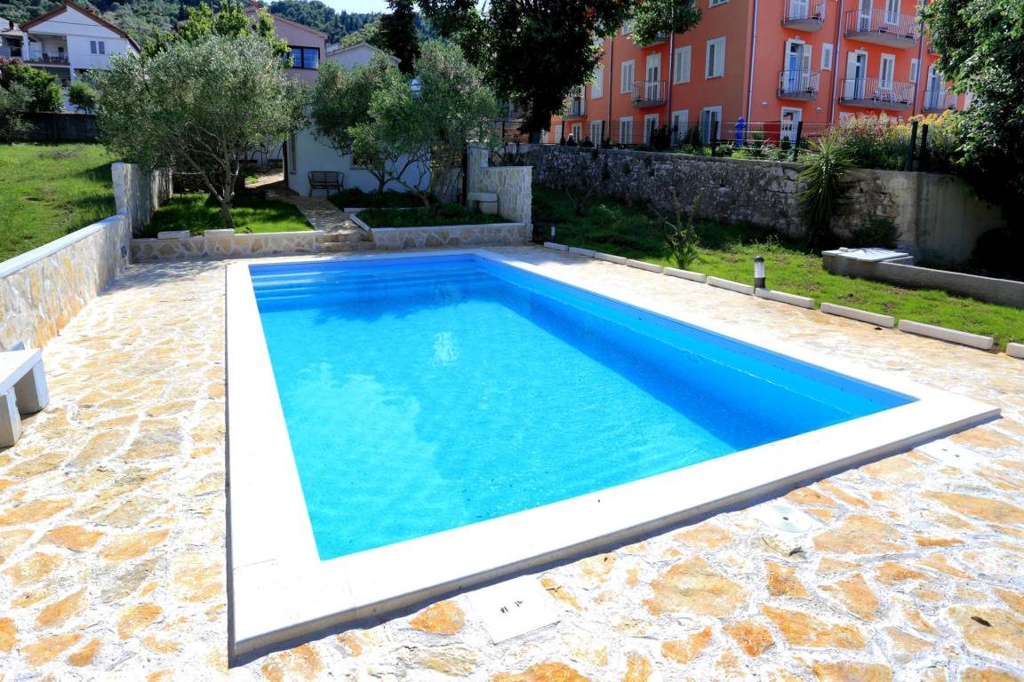 200 M² House ∙ 4 Bedrooms ∙ 8 Guests - Zadar
