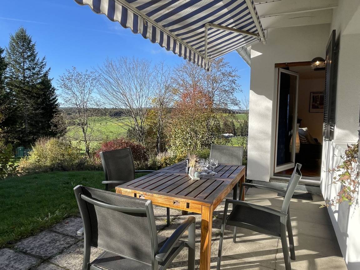 70 M² Ferienhaus ∙ 2 Schlafzimmer ∙ 4 Gäste - Hüfingen