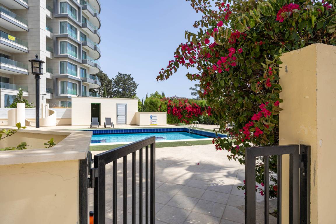 75 M² Apartamento ∙ 2 Habitaciones ∙ 4 Huéspedes - Limassol