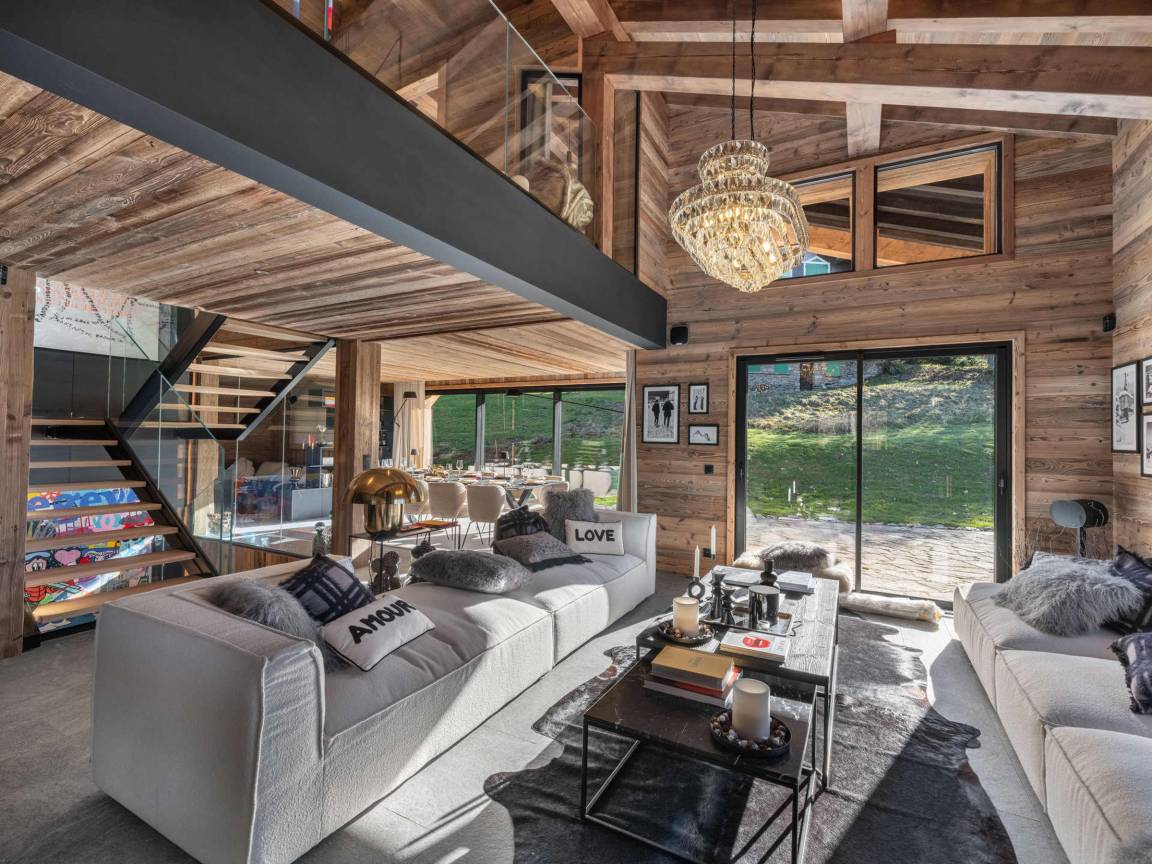 300 M² Chalet ∙ 5 Bedrooms ∙ 12 Guests - Megève