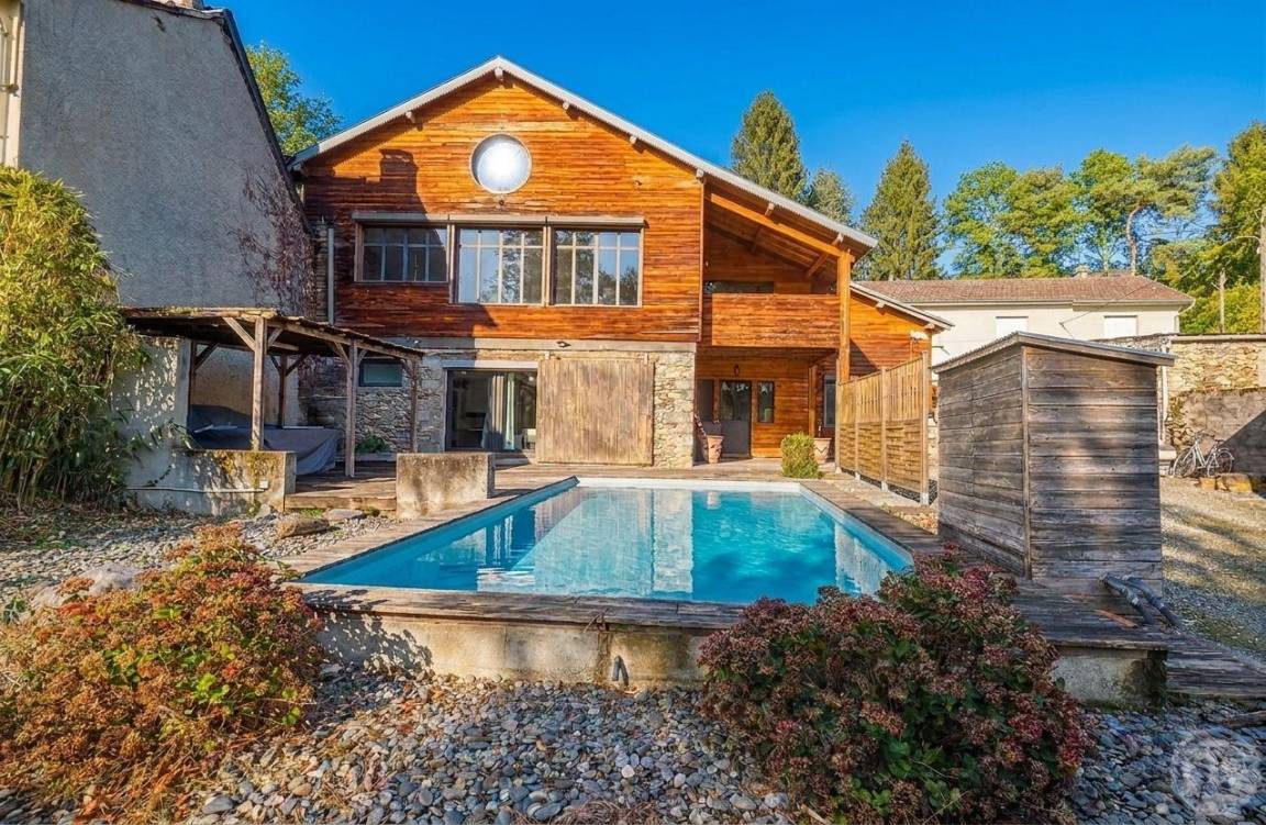 230 M² Gîte ∙ 4 Chambres ∙ 8 Personnes - Hautes-Pyrénées
