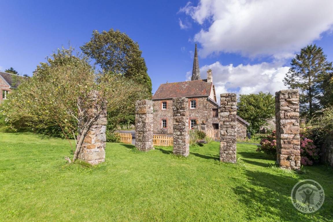 71 M² Gîte ∙ 2 Chambres ∙ 6 Personnes - Manche