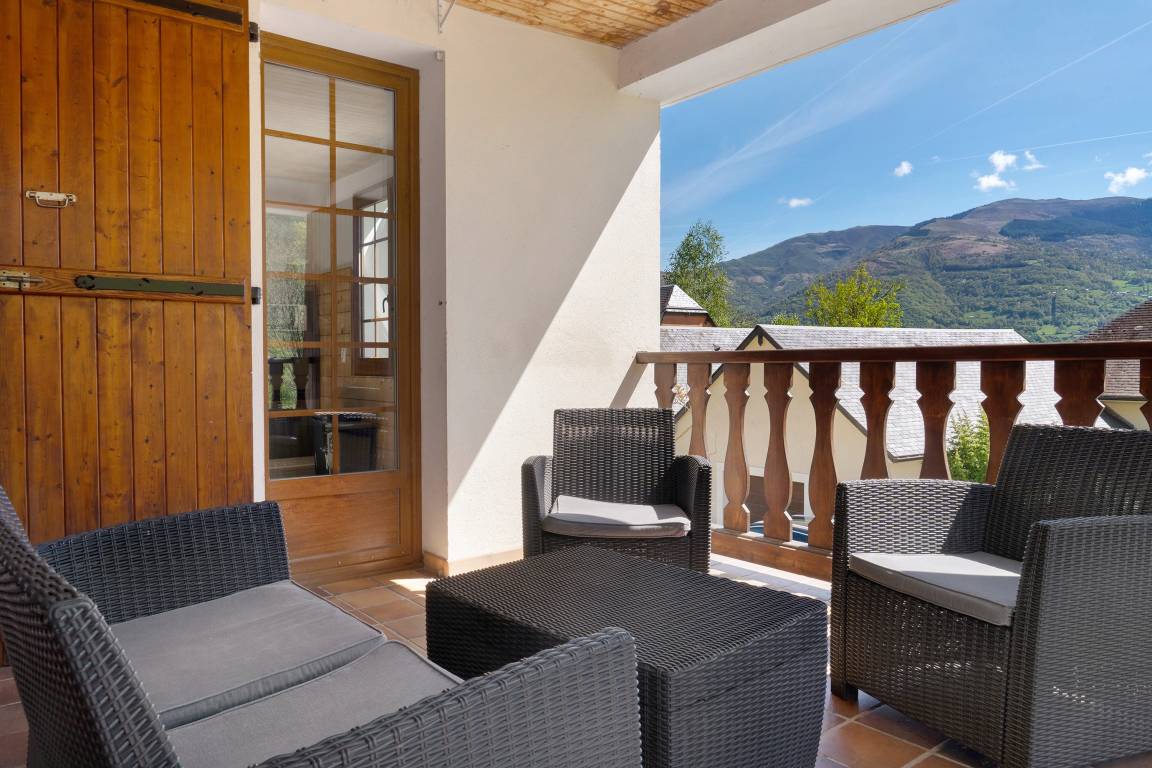 200 M² Maison De Vacances ∙ 6 Chambres ∙ 14 Personnes - Lourdes