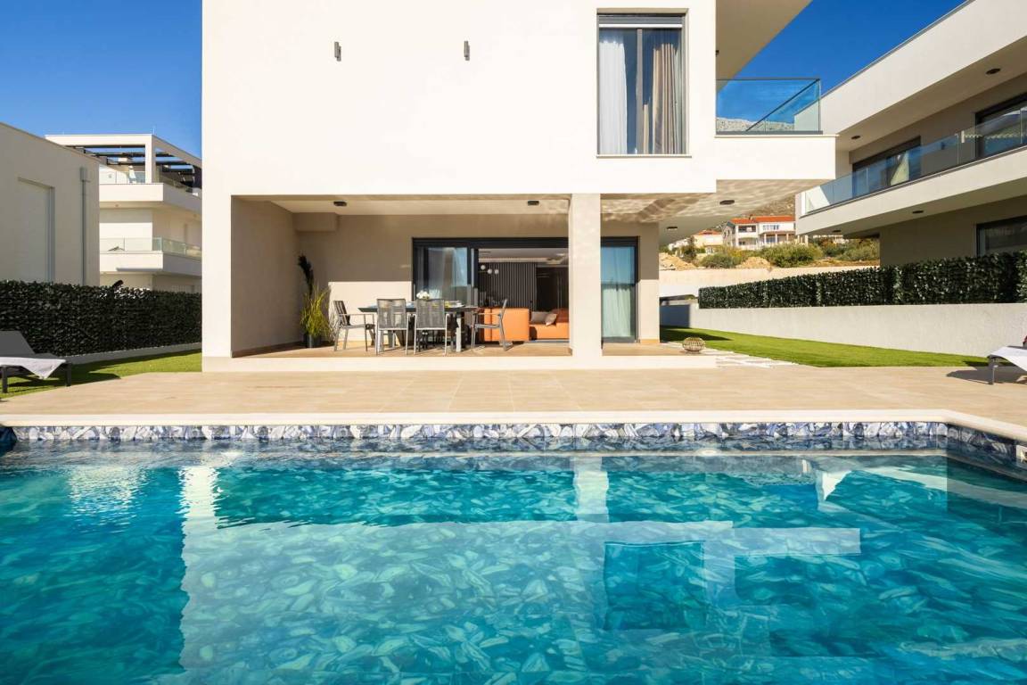 250 M² Villa ∙ 5 Chambres ∙ 10 Personnes - Split