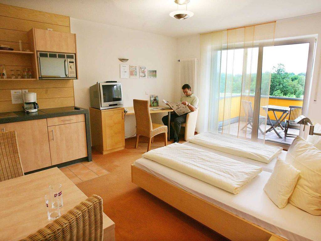 35 M² Ferienwohnung ∙ 1 Schlafzimmer ∙ 2 Gäste - Villingen-Schwenningen