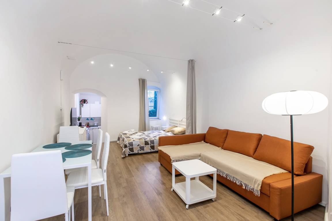 44 M² Studio Flat ∙ 4 Guests - Сан-Pемо