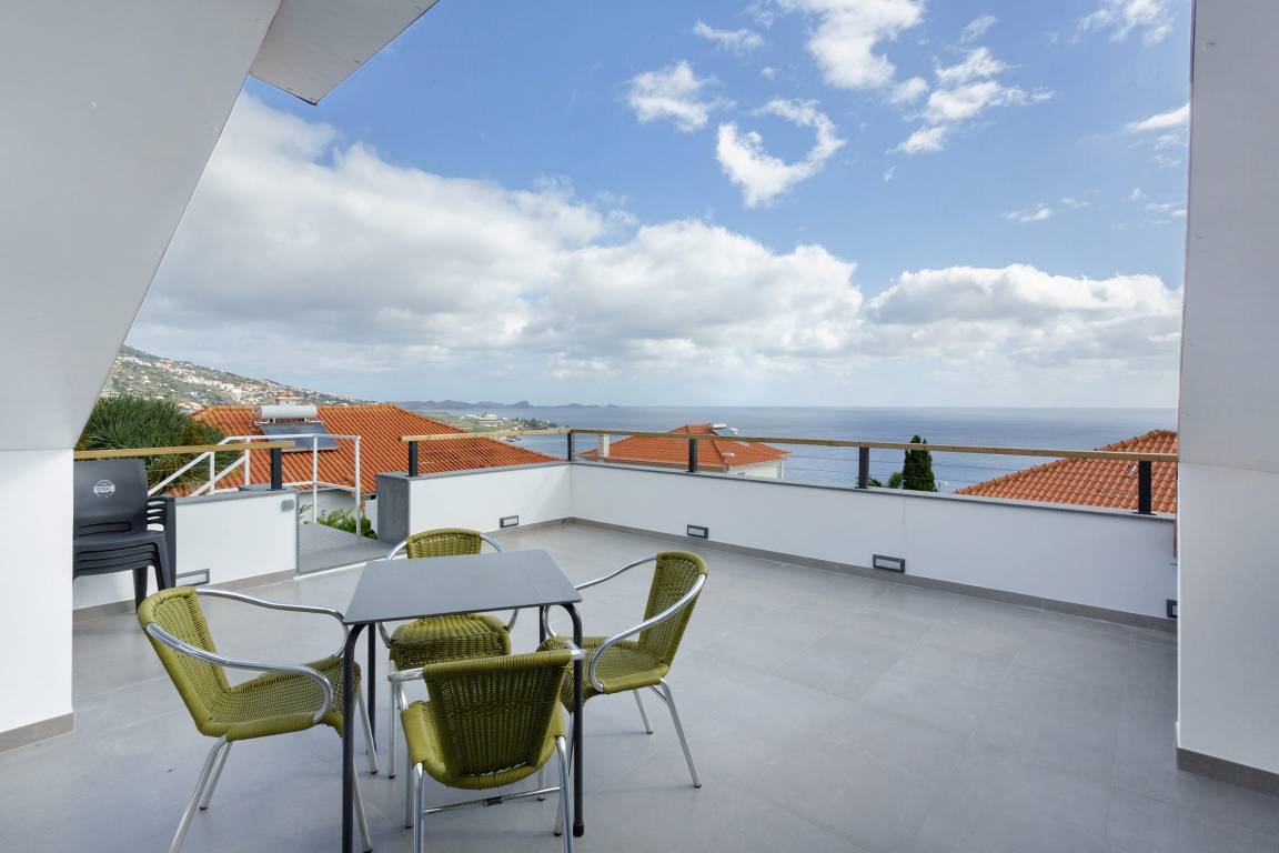 100 M² Villa ∙ 2 Bedrooms ∙ 6 Guests - Madeira