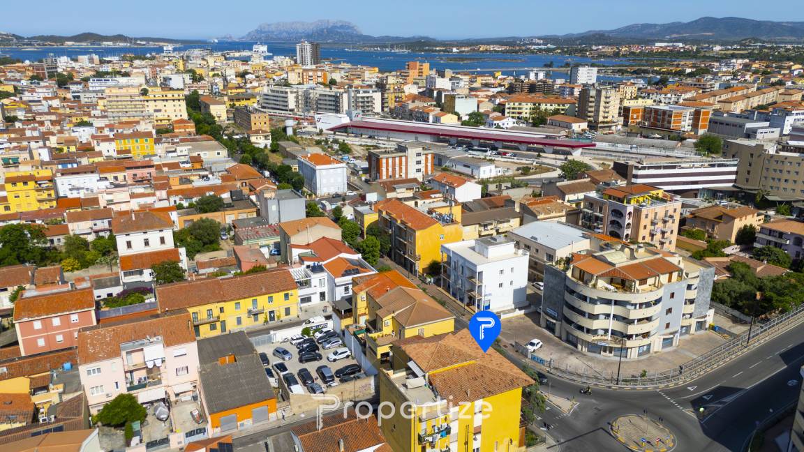 91 M² Appartement ∙ 2 Chambres ∙ 3 Personnes - Olbia