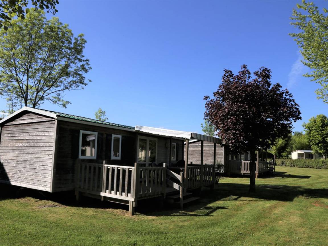 35 M² Mobil-home ∙ 3 Chambres ∙ 8 Personnes - Cantal