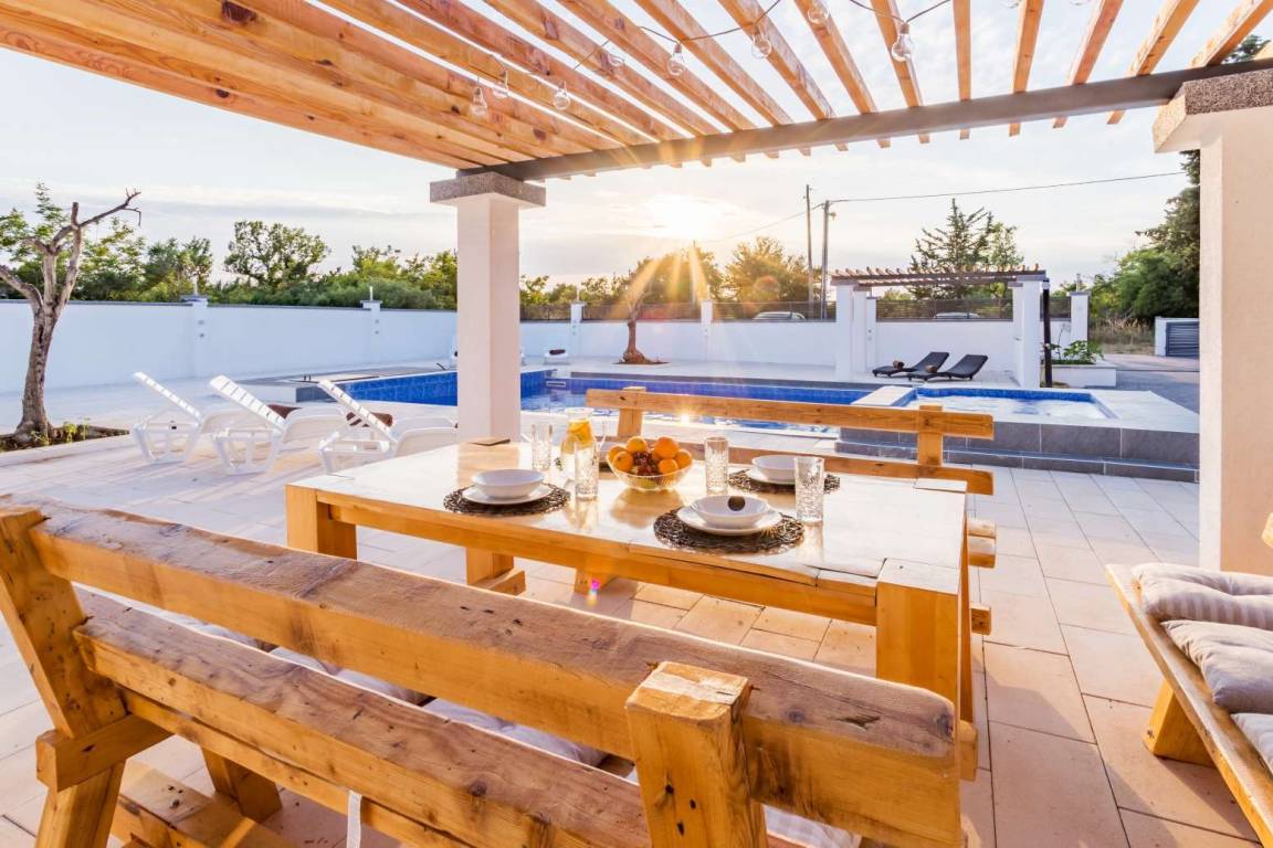 191 M² Casa ∙ 5 Habitaciones ∙ 10 Huéspedes - Zadar