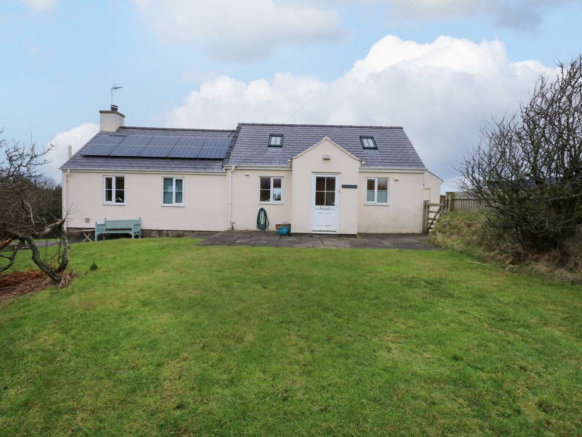 Cottage ∙ 2 Bedrooms ∙ 4 Guests - Llŷn Peninsula