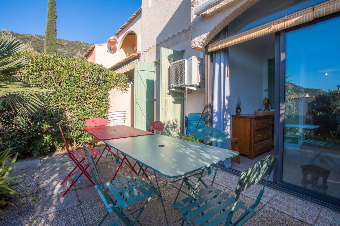 35 M² Appartement ∙ 1 Chambre ∙ 4 Personnes - Le Lavandou