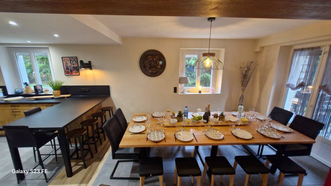 270 M² House ∙ 7 Bedrooms ∙ 15 Guests - Saint-Flour