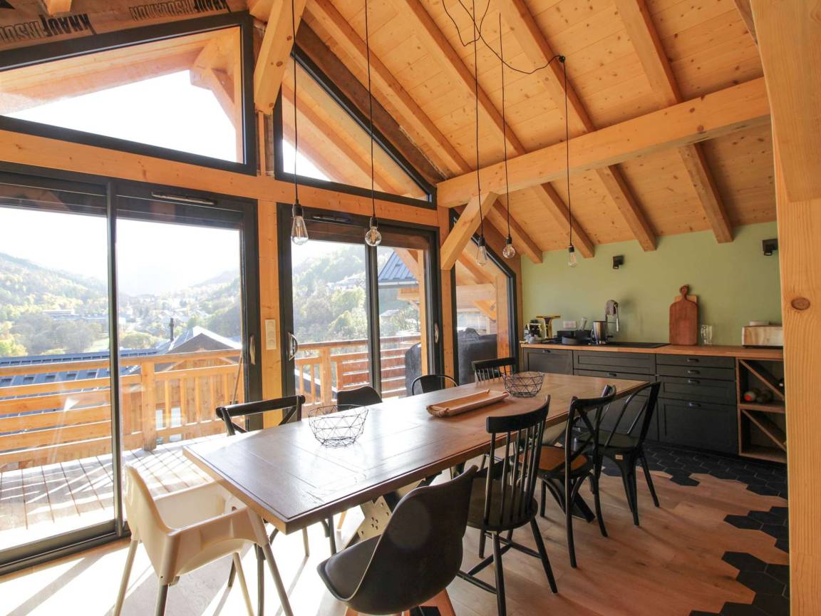 110 M² Chalet ∙ 4 Chambres ∙ 10 Personnes - Valloire