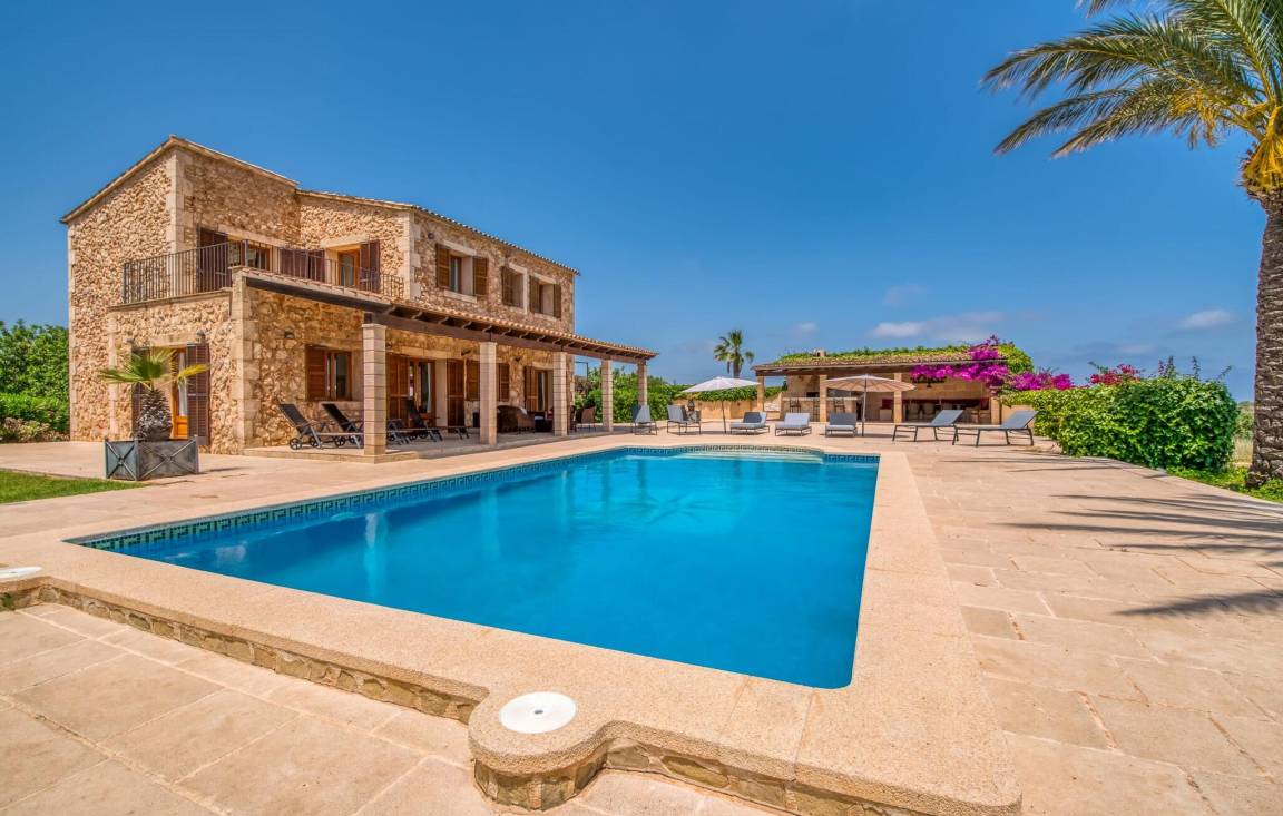 340 M² Casa ∙ 6 Habitaciones ∙ 12 Huéspedes - Cala Millor