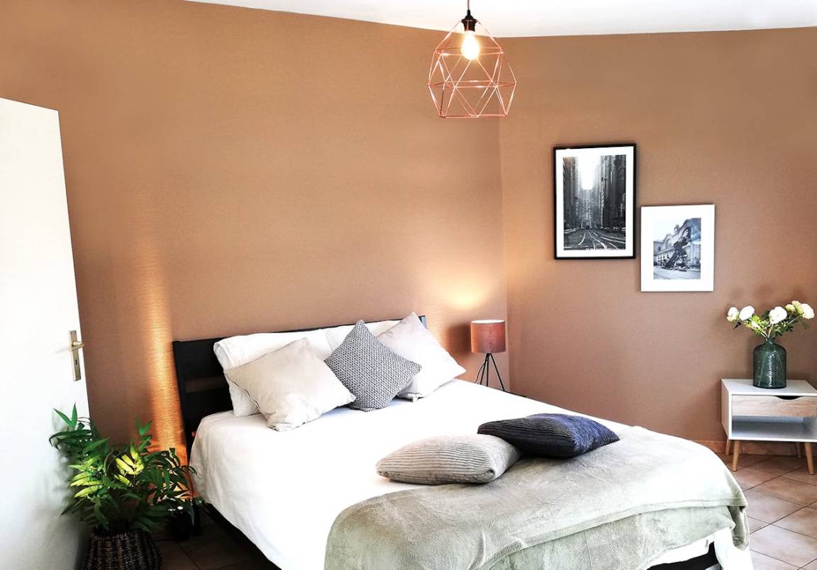 100 M² Appartement ∙ 3 Slaapkamers ∙ 3 Gasten - Waals-Brabant