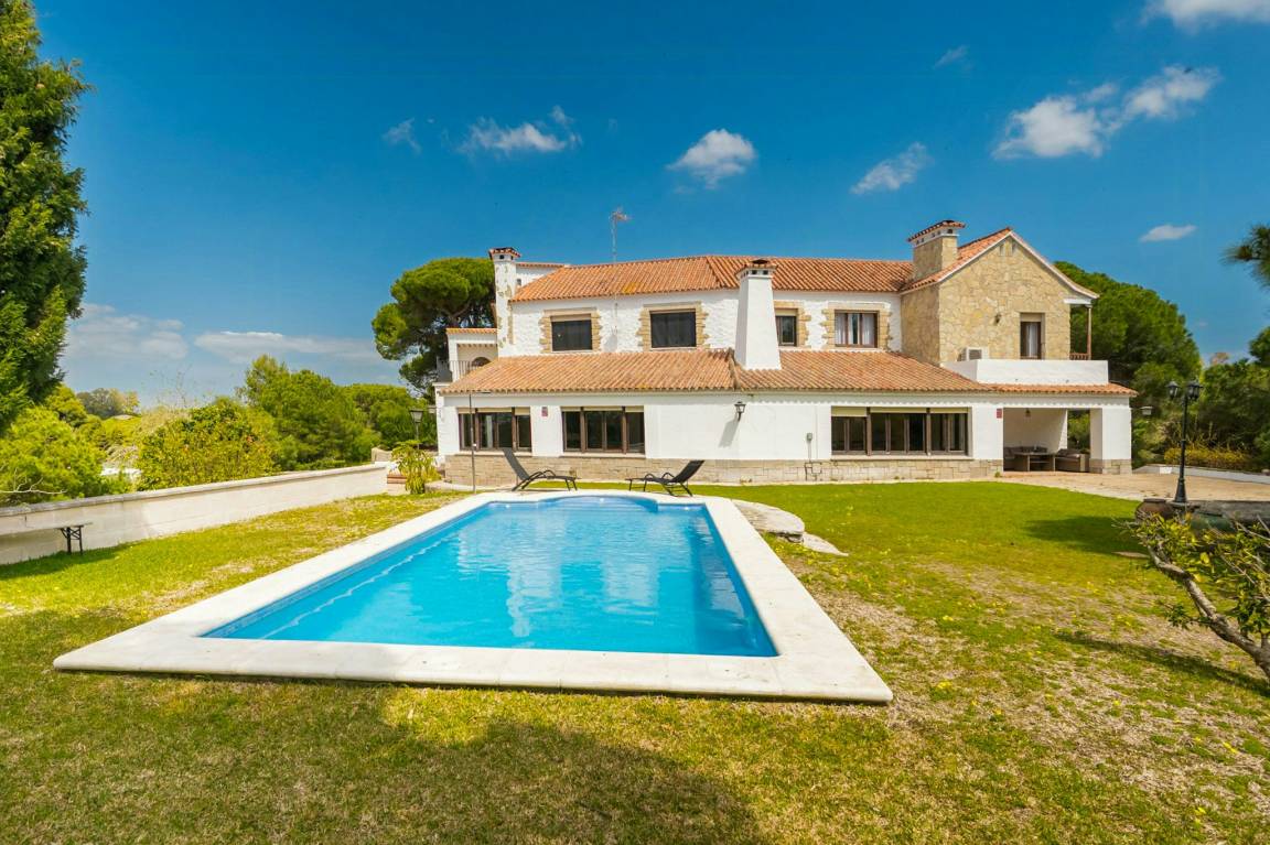 775 M² Maison De Vacances ∙ 7 Chambres ∙ 14 Personnes - Cadix