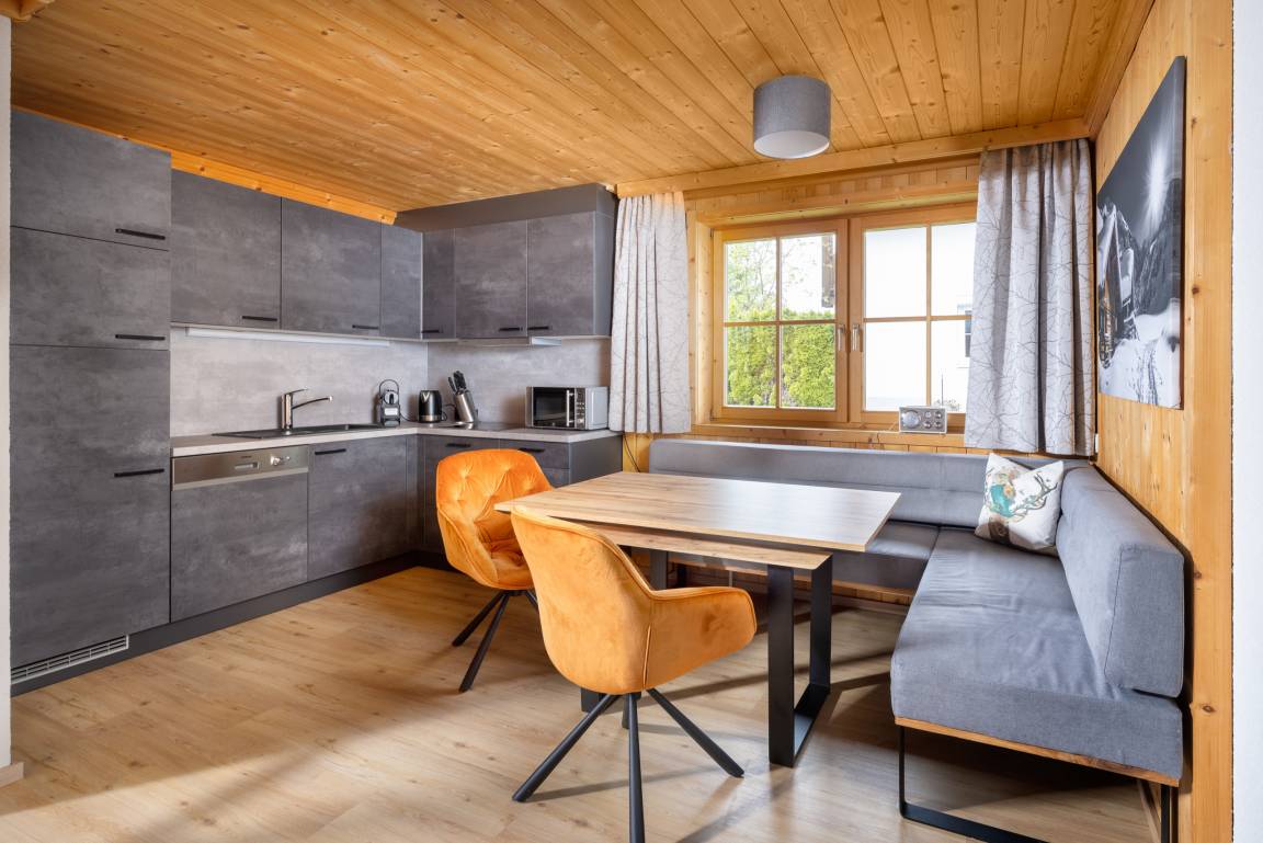55 M² Ferienwohnung ∙ 2 Schlafzimmer ∙ 5 Gäste - Wald am Arlberg