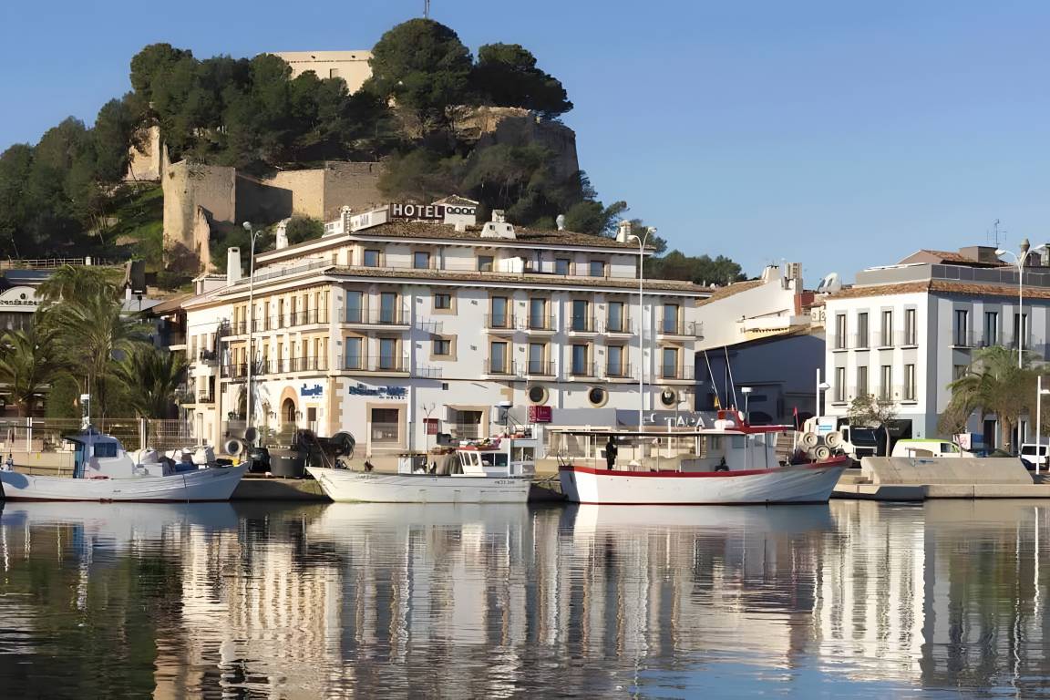75 M² Apartment ∙ 3 Bedrooms ∙ 5 Guests - Dénia