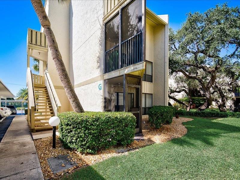 Condo ∙ 2 Bedrooms ∙ 5 Guests - Sarasota Beach, Siesta Key