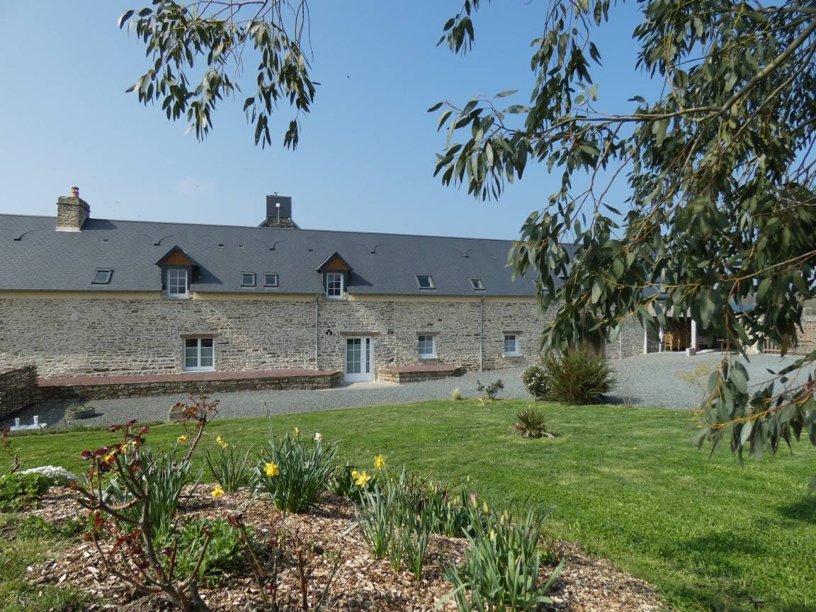 237 M² Gîte ∙ 5 Chambres ∙ 15 Personnes - Manche