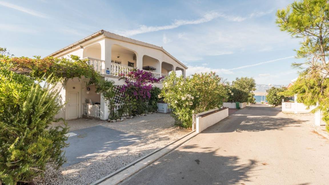 50 M² Apartamento ∙ 2 Habitaciones ∙ 4 Huéspedes - Vir