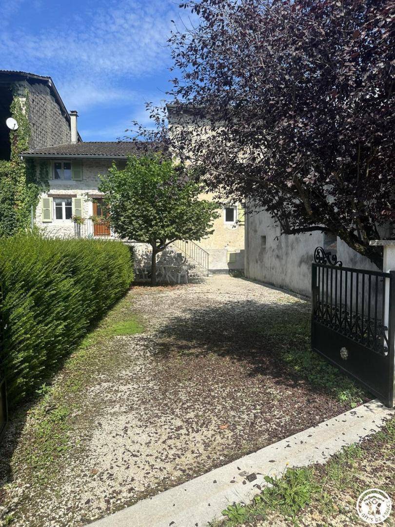 73 M² Gîte ∙ 2 Habitaciones ∙ 4 Huéspedes - Ain