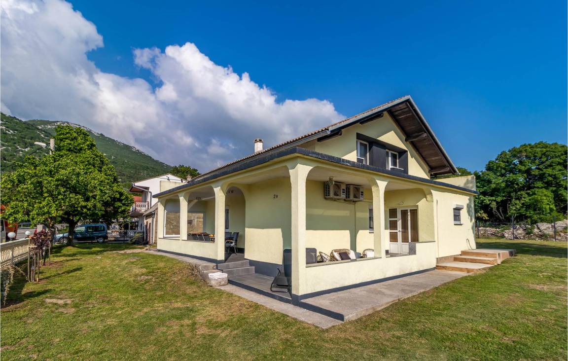 87 M² Ferienhaus ∙ 3 Schlafzimmer ∙ 6 Gäste - Karlobag