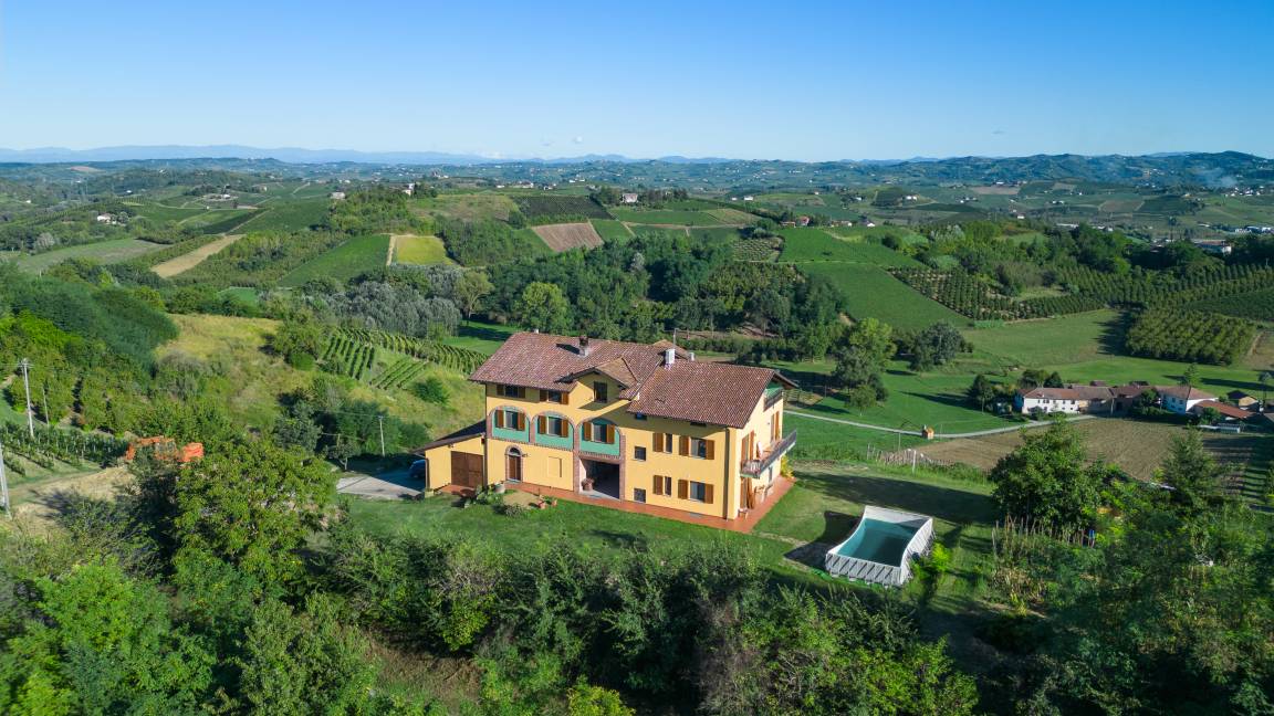 Private Room ∙ 1 Bedroom ∙ 2 Guests - Asti