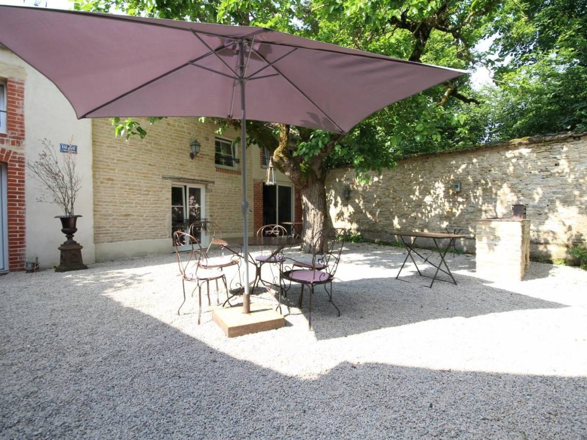 80 M² Cottage ∙ 3 Chambres ∙ 6 Personnes - Dijon