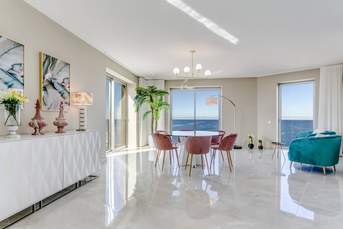 250 M² Apartment ∙ 2 Bedrooms ∙ 4 Guests - Funchal