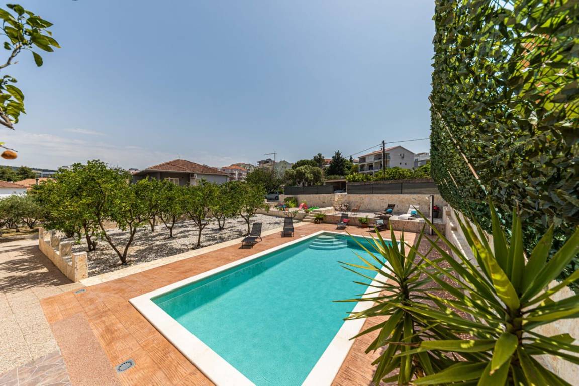 100 M² Ferienwohnung ∙ 3 Schlafzimmer ∙ 6 Gäste - Maslinica