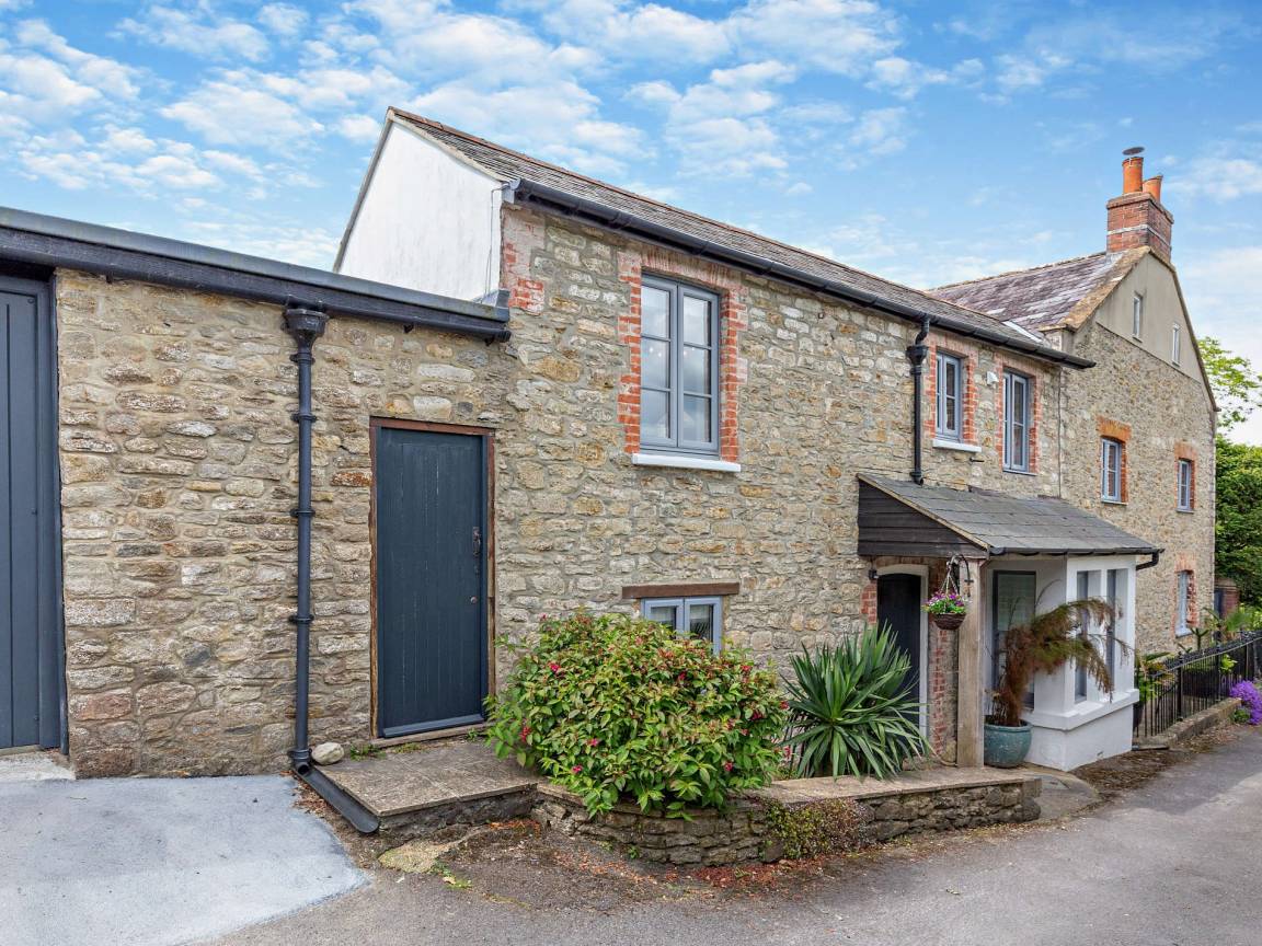 Cottage ∙ 1 Bedroom ∙ 2 Guests - Burton Bradstock