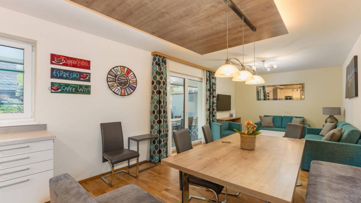 115 M² Apartamento ∙ 4 Habitaciones ∙ 8 Huéspedes - Schladming