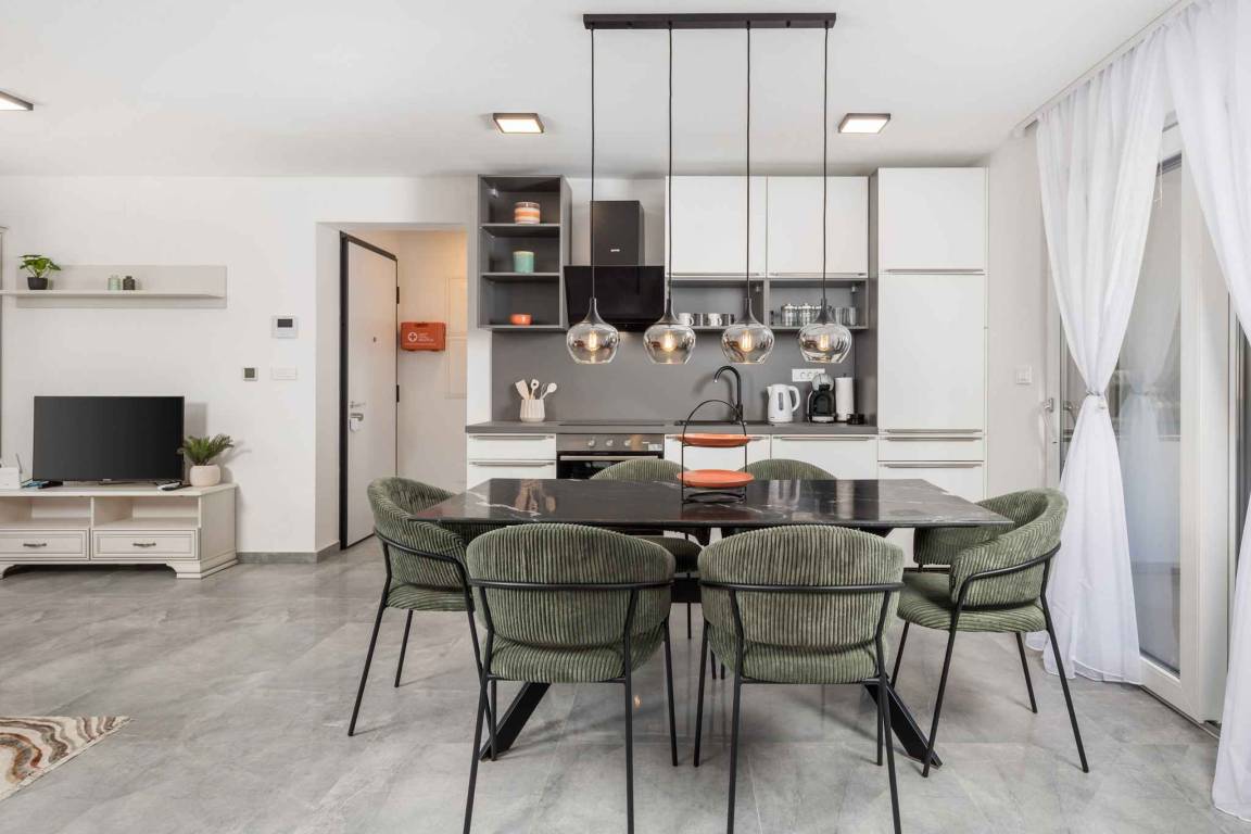 80 M² Ferienwohnung ∙ 2 Schlafzimmer ∙ 6 Gäste - Krk