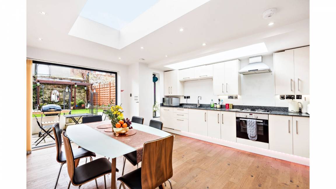 93 M² House ∙ 3 Bedrooms ∙ 6 Guests - Oxford