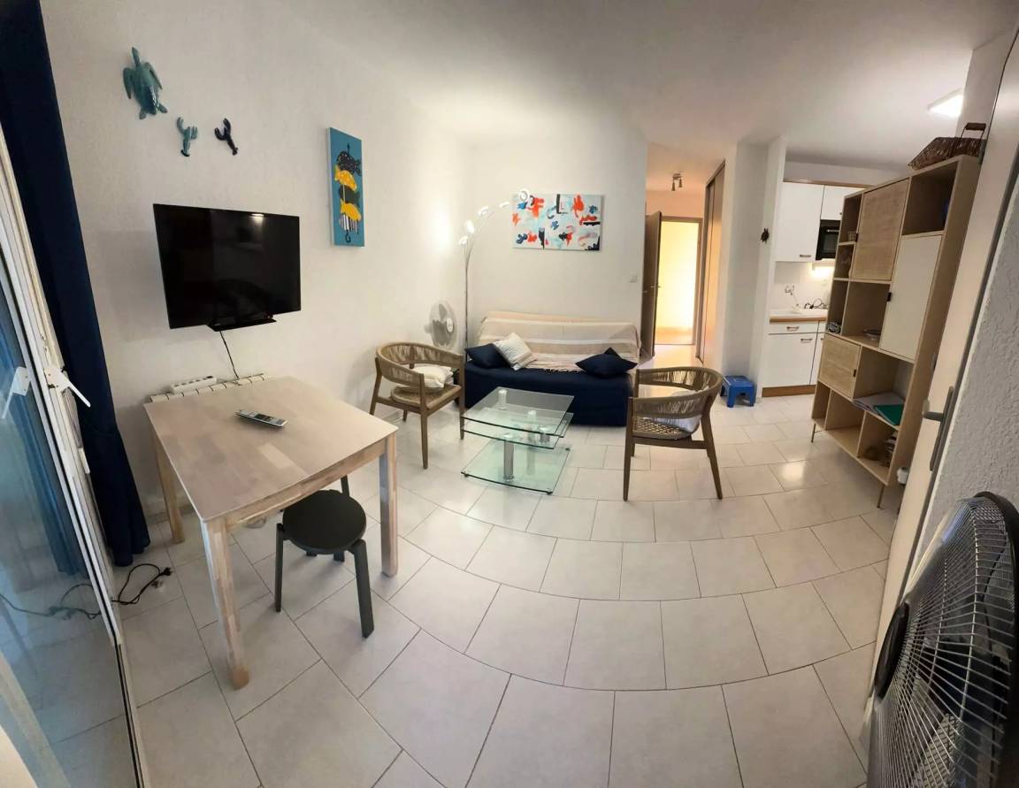 32 M² Apartment ∙ 3 Bedrooms ∙ 4 Guests - La Seyne-sur-Mer