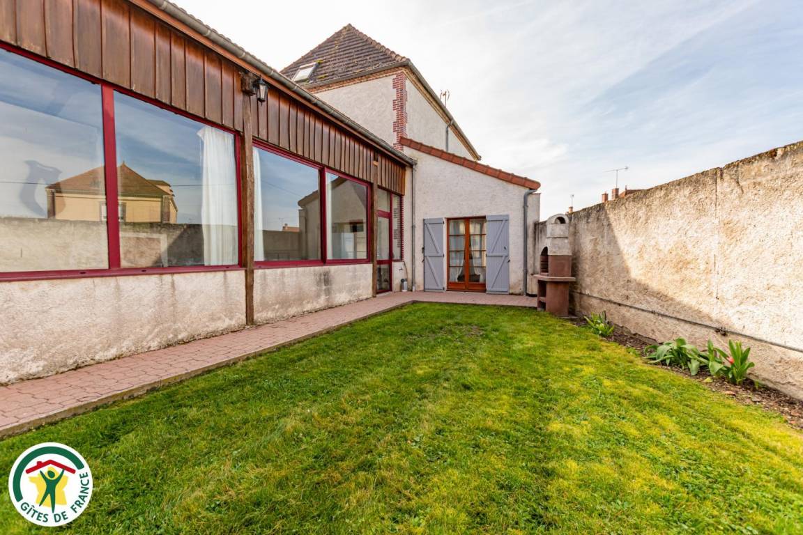 102 M² Gîte ∙ 4 Quartos ∙ 8 Hóspedes - Romilly-sur-Seine