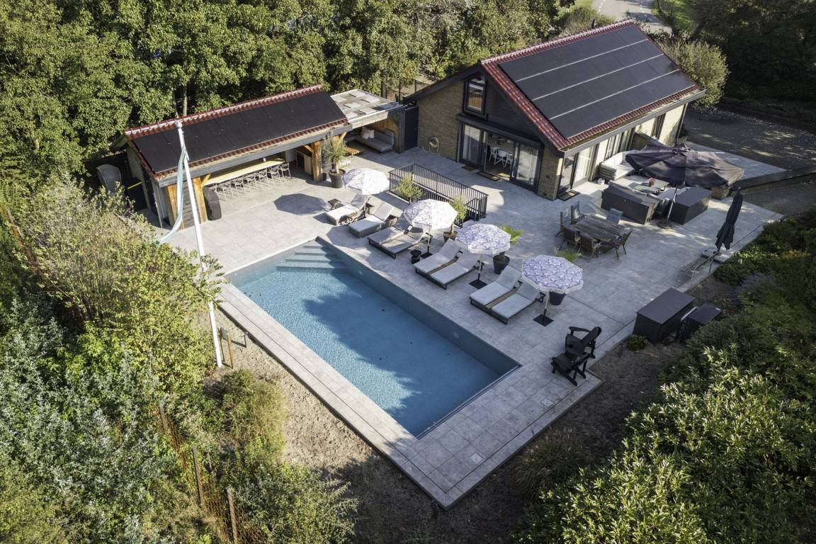 Bungalow ∙ 8 Schlafzimmer ∙ 18 Gäste - Scharendijke
