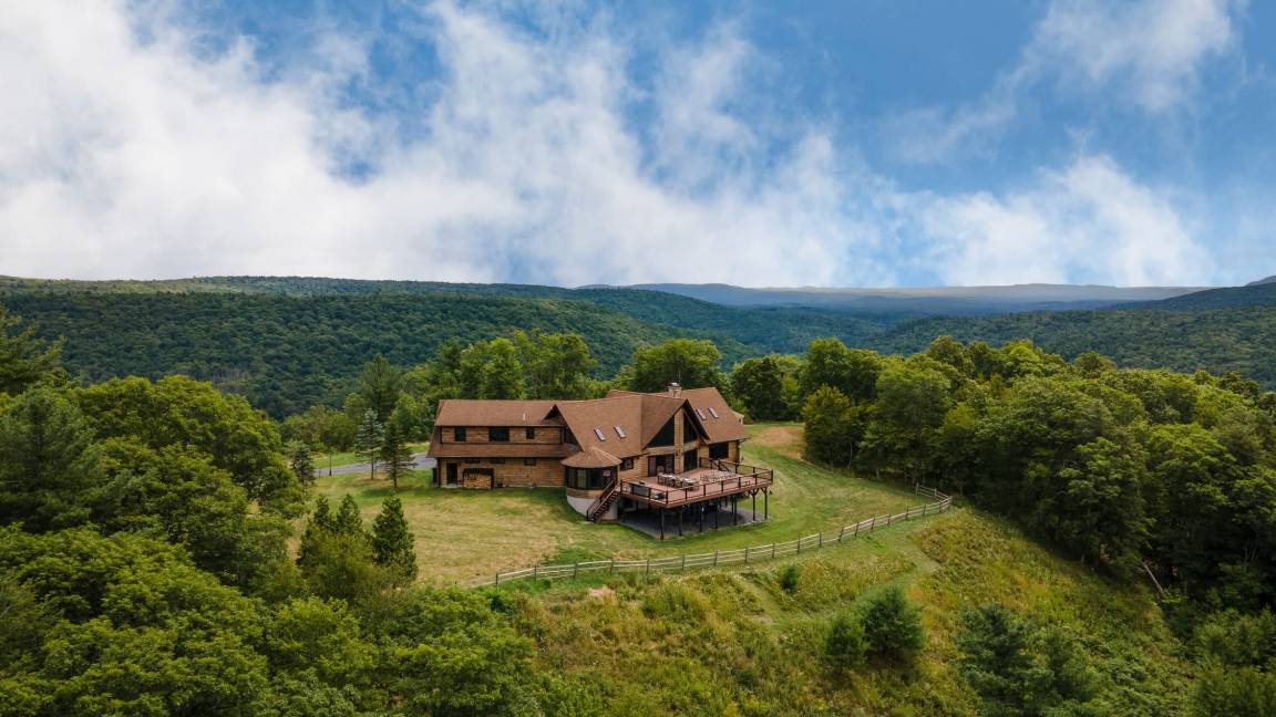 371 M² House ∙ 4 Bedrooms ∙ 12 Guests - Great Barrington, MA