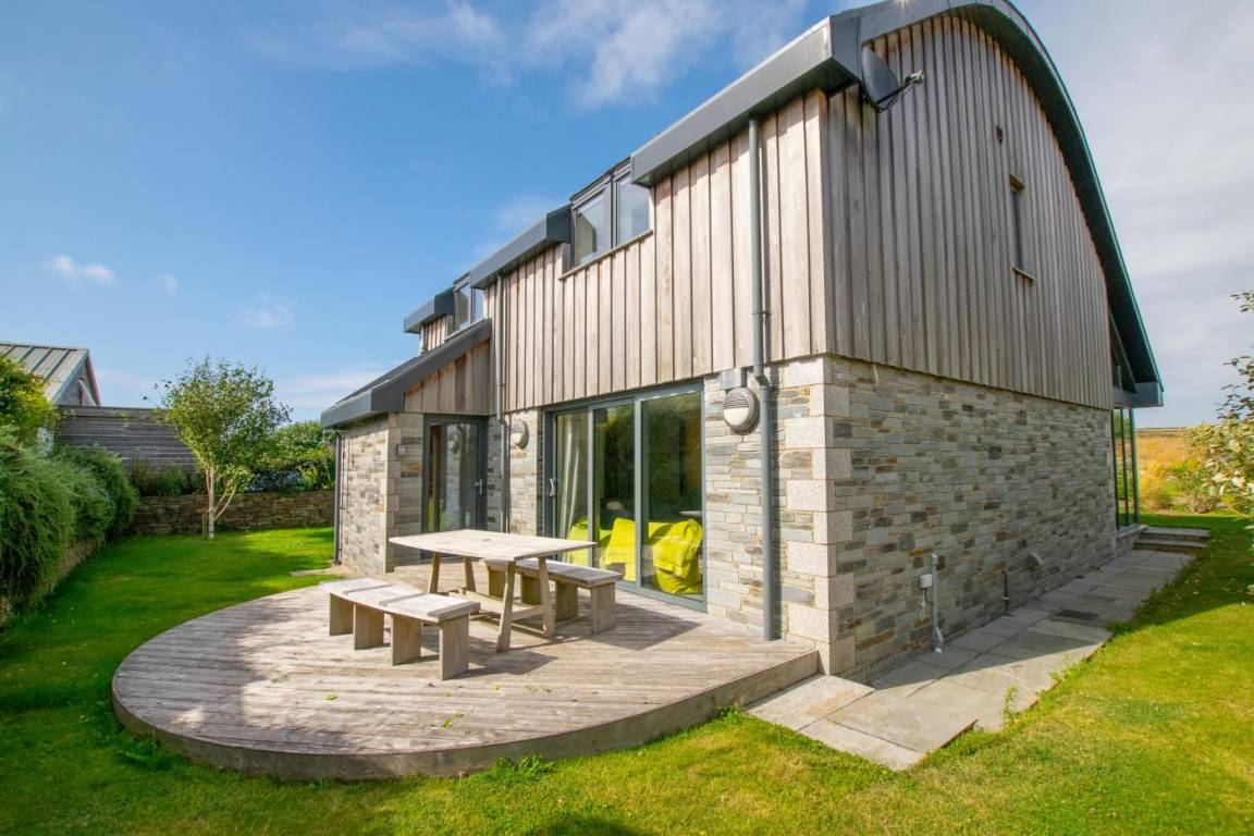 Cottage ∙ 6 Bedrooms ∙ 6 Guests - Padstow