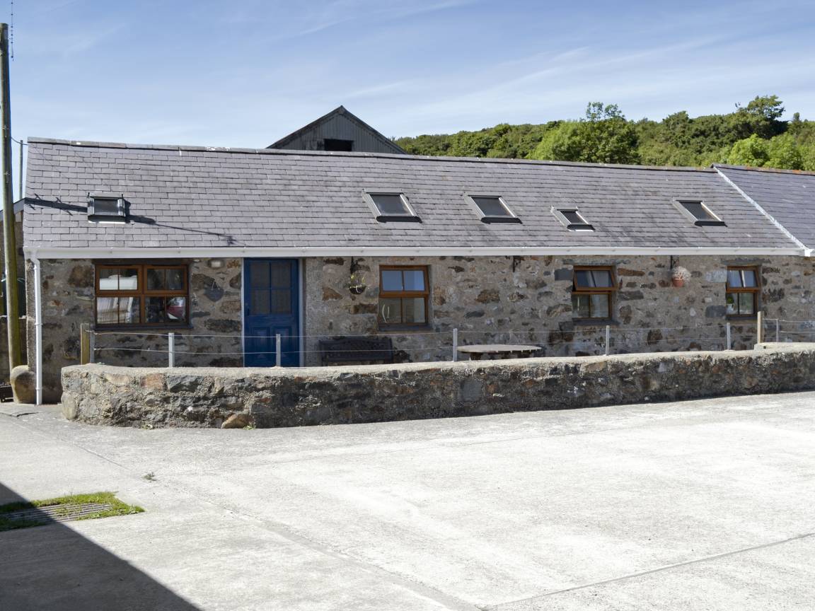 Cottage ∙ 3 Bedrooms ∙ 6 Guests - Pwllheli