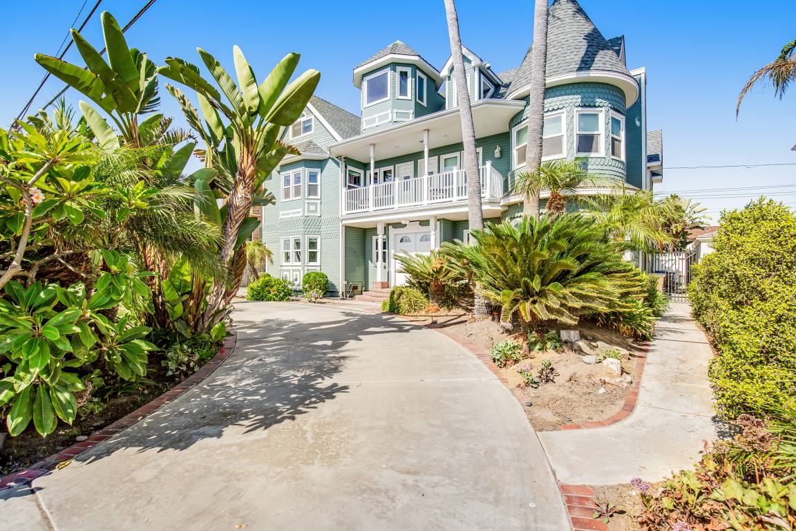 House ∙ 7 Bedrooms ∙ 17 Guests - Encinitas, CA