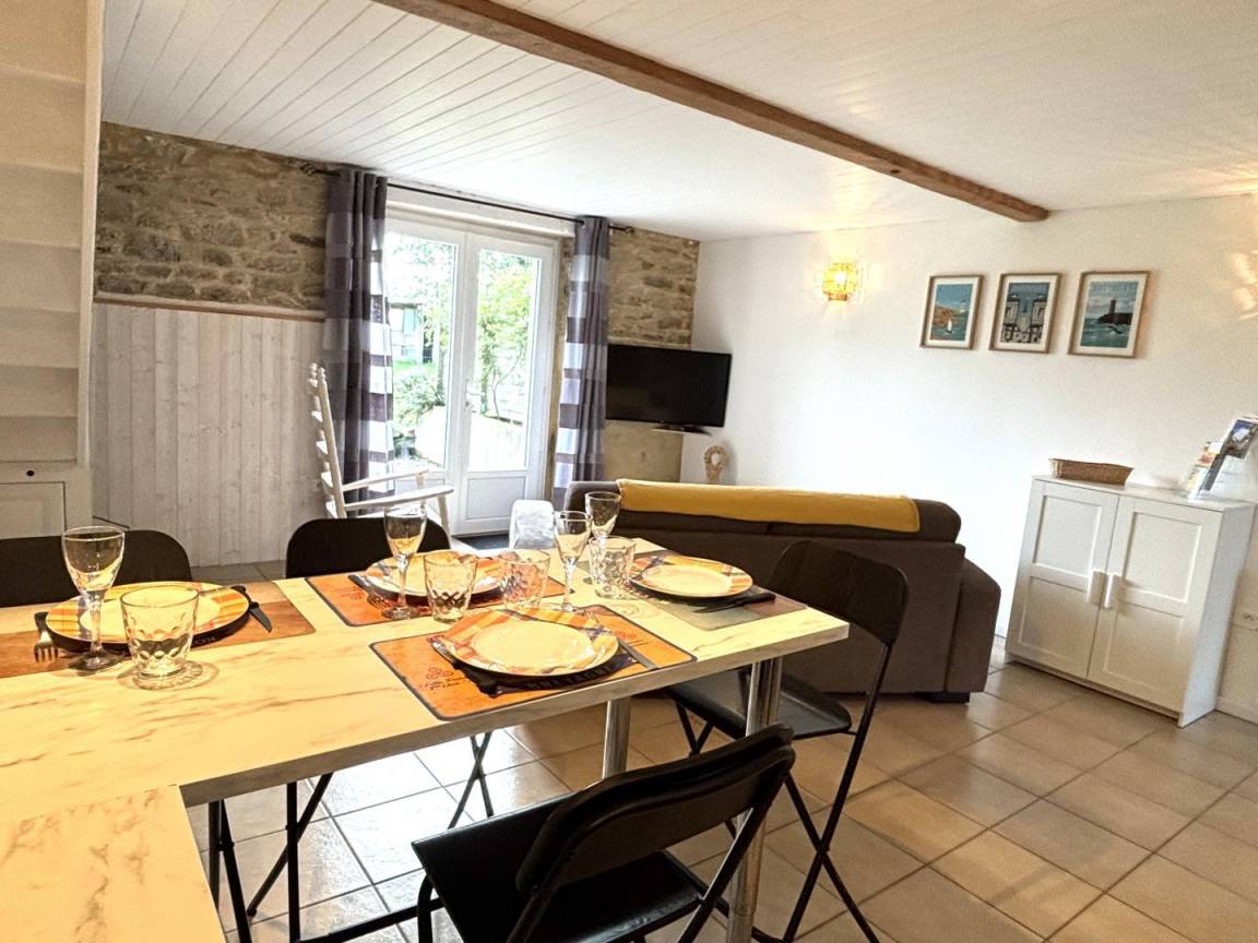 74 M² Gîte ∙ 2 Chambres ∙ 4 Personnes - Josselin