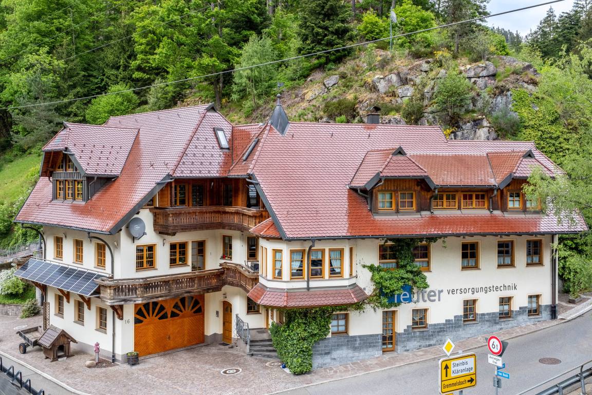 80 M² Ferienwohnung ∙ 1 Schlafzimmer ∙ 2 Gäste - Triberg im Schwarzwald