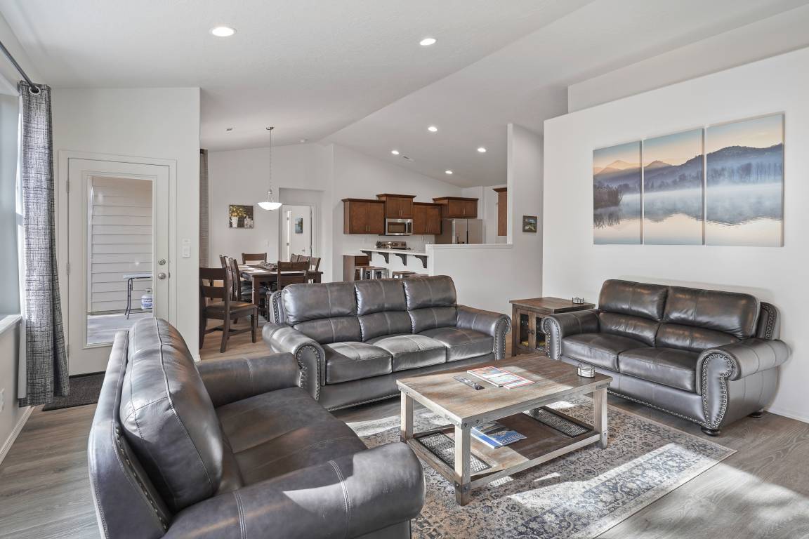 190 M² House ∙ 4 Bedrooms ∙ 10 Guests - LaPine State Park, La Pine
