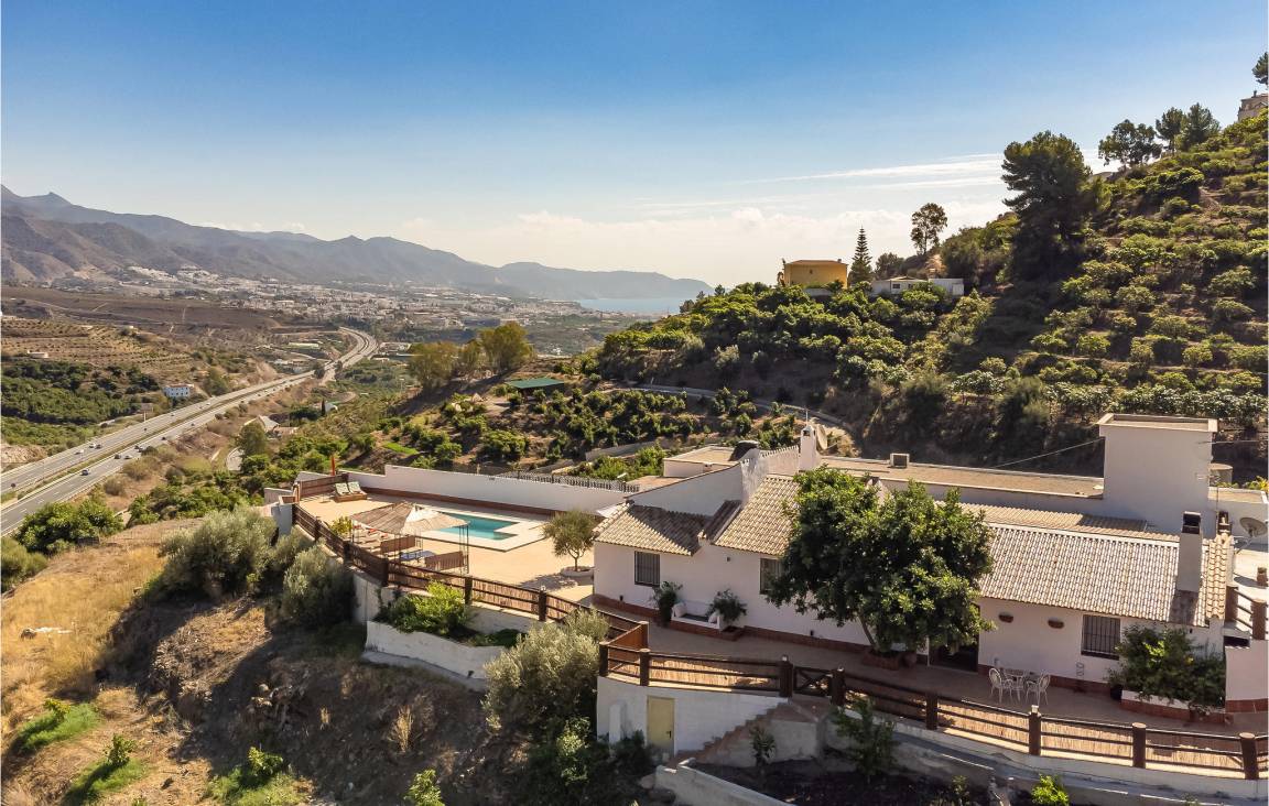 200 M² Ferienhaus ∙ 4 Schlafzimmer ∙ 9 Gäste - Torrox